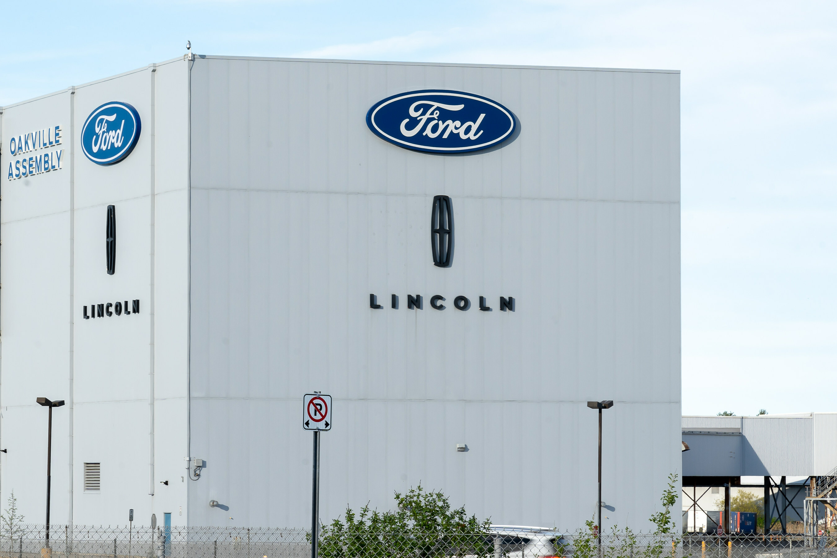 EV production at Ford Oakville assembly plant pushed to 2027 – Empty Tank