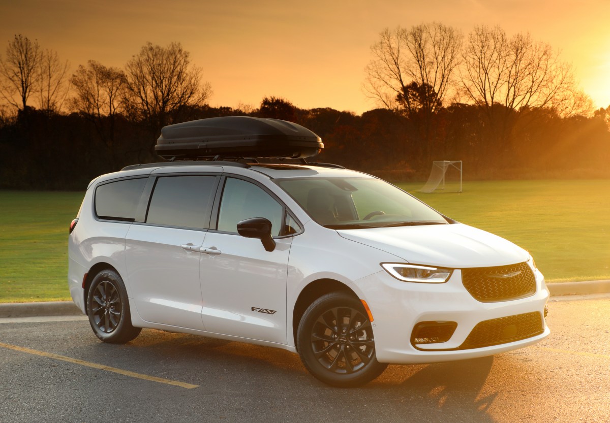 Chrysler launches Pacifica model built for family adventures – Empty Tank