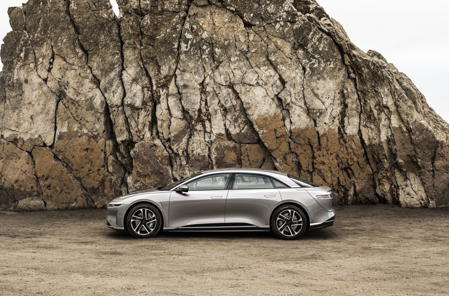 Lucid Air is getting even cooler in 2026 – Empty Tank